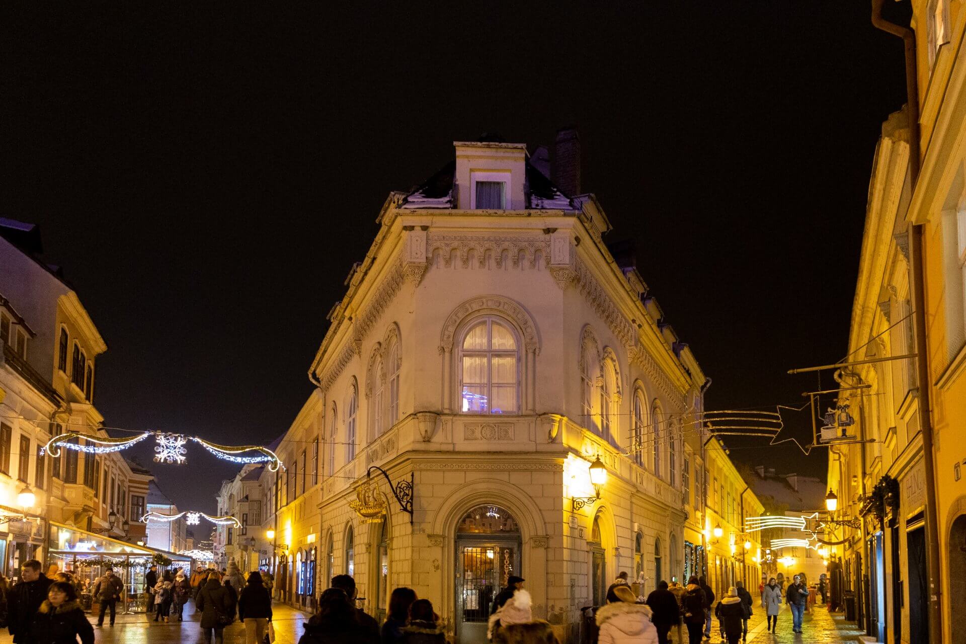 Advent in Győr – Lichterzauber und Winterspaß auf dem Weihnachtsmarkt